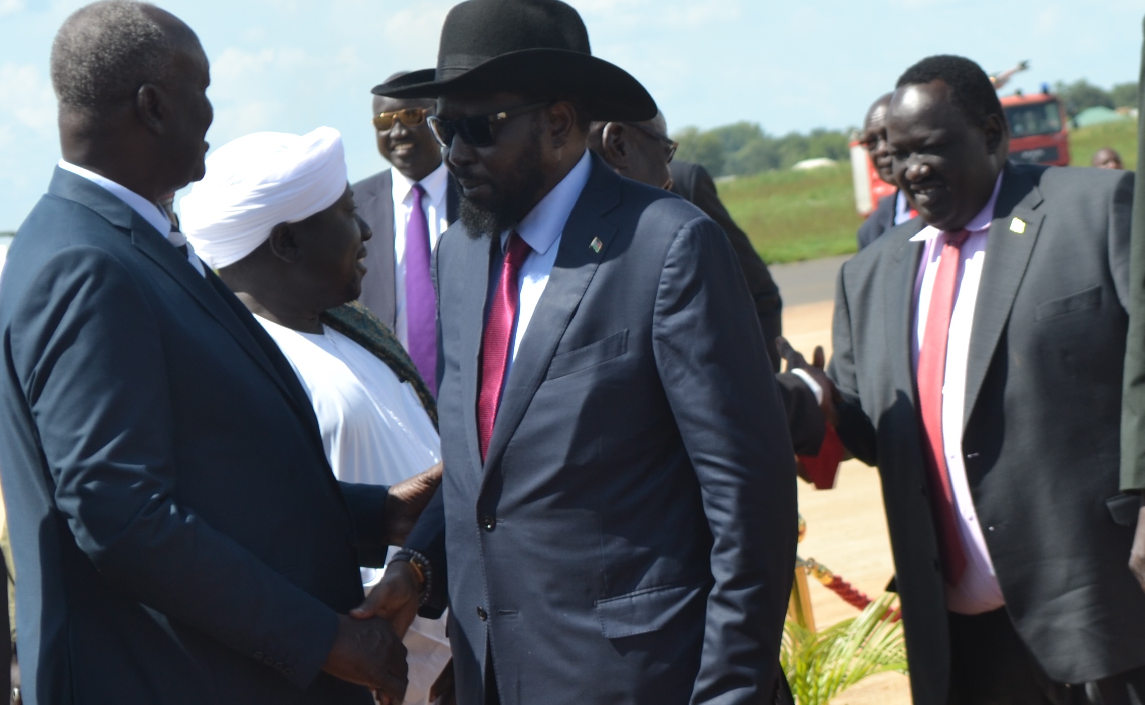 President Kiir returns to Juba after signing peace deal - Radio Tamazuj