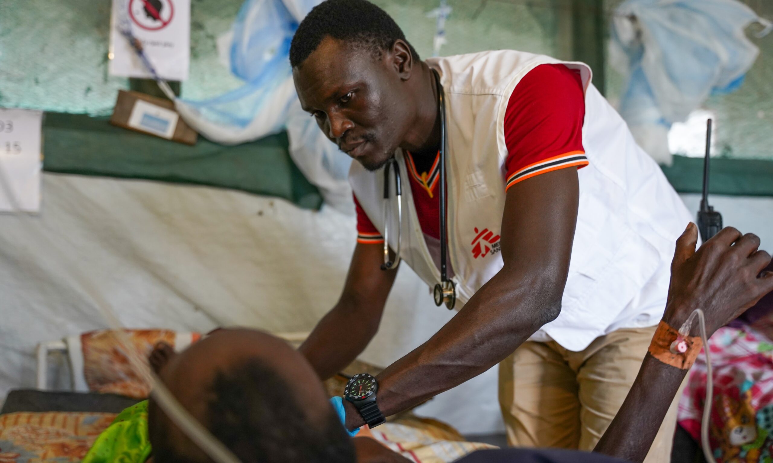 Medics urge safe access for wounded after violence in Baliet - Radio ...